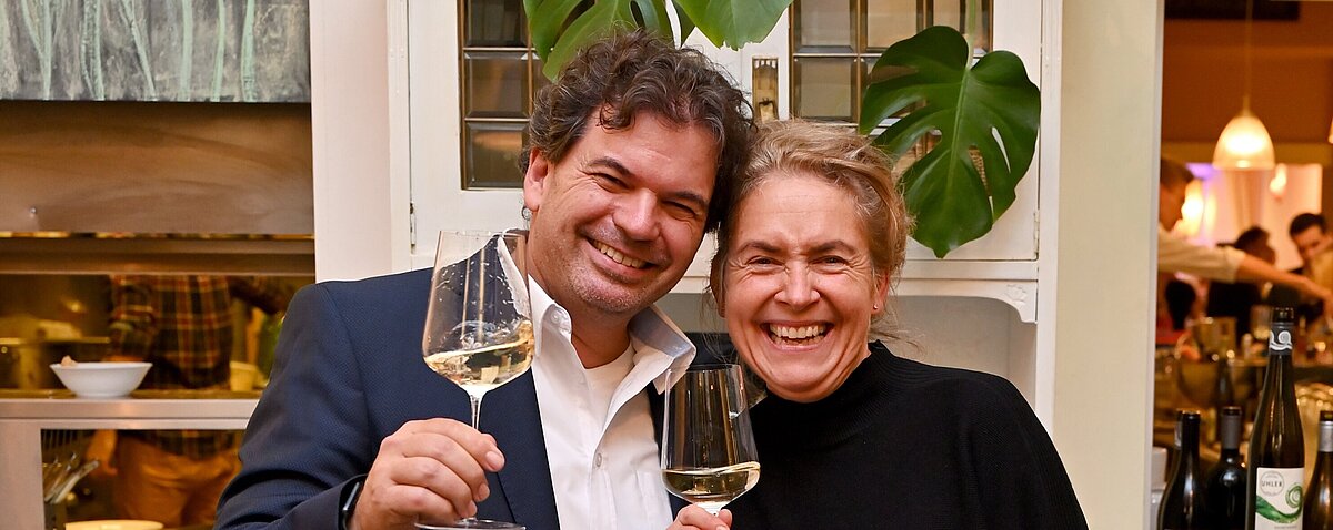 Vinaria - Österreichs Zeitschrift für Weinkultur: Musiker-Paar Monika ...